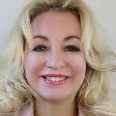 Lisa Morelli - Charleston Central - Carolina One Real Estate